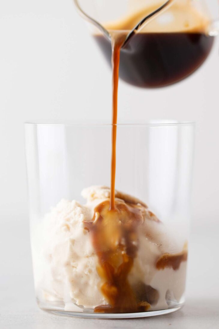 Affogato: What It Is, Recipe, and How to Order It at Starbucks - Coffee ...